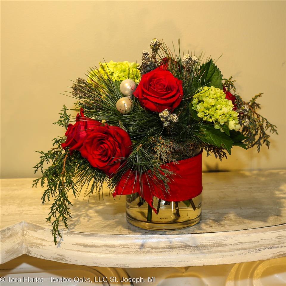 Tara Florist in St. Joseph & Benton Harbor 269-983-6533